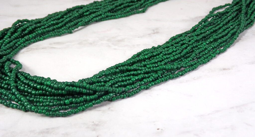 GREEN COLOR SEED BEAD AND WOOD NECKLACE - Calisa Designs